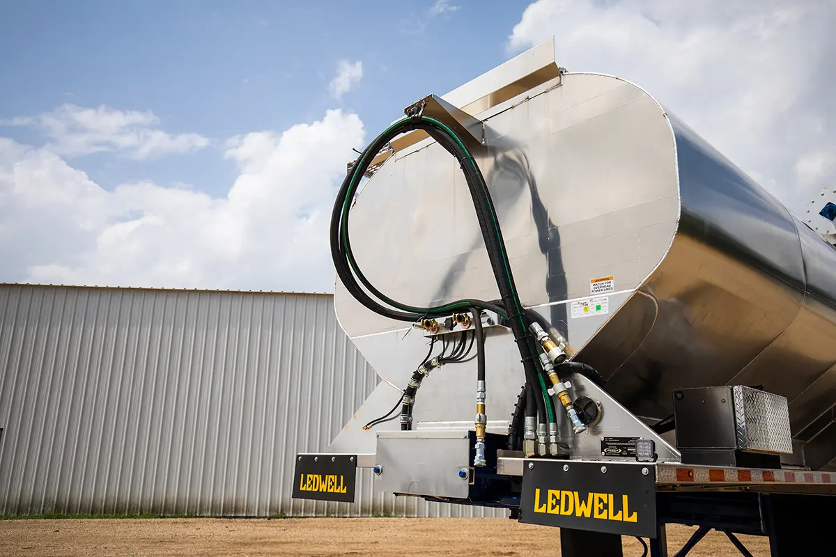 IPE - Ledwell - Custom Truck Bodies, Trailers, and Parts